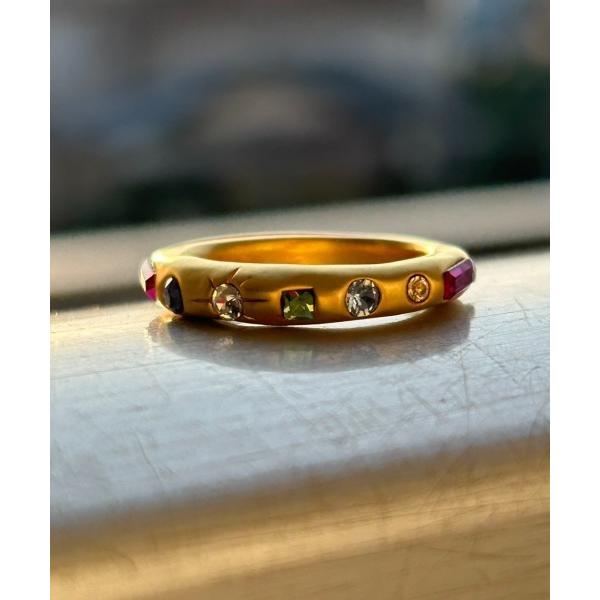 『セール実施中』参考価格：4，950円発売時期：2023年07月コンディション：B（目立つ使用感なし）使用感が少ない、または気にならないアイテム表面：剥げ参考商品名：【HOT】Tiny Stone Embed Ring参考品番：WH7634...