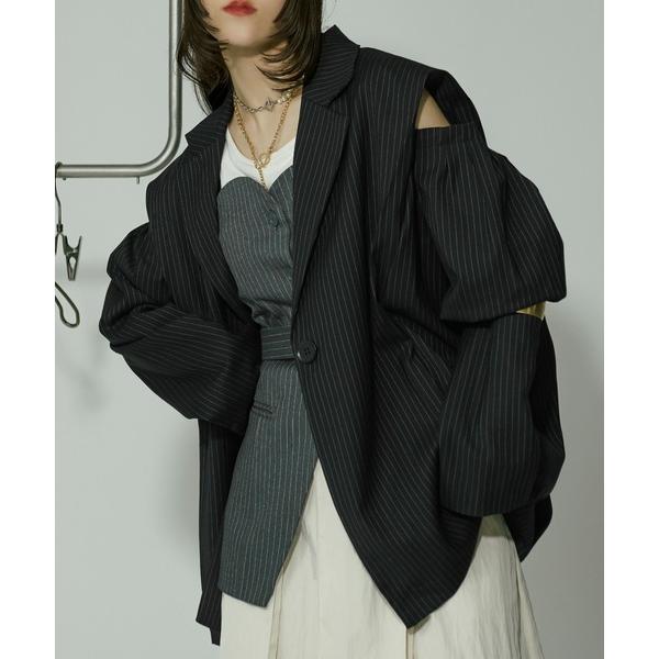 参考価格：11，000円発売時期：2023年03月コンディション：A（使用感なし）数回使用した程度で使用感が感じられないアイテム参考商品名：Multi-use cut out ピンストライプジャケット参考品番：192273【商品に関する注意...