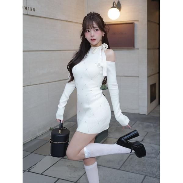 ZOZO問い合わせ番号:104723121ショップ:Darich，ダーリッチブランド:Darich，ダーリッチ商品名:キルティングビジューニットミニワンピースカテゴリ:ワンピース/ドレス>ワンピースブランド品番:112614035素材...