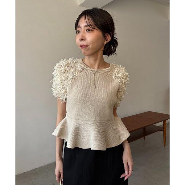 ZOZO問い合わせ番号:104768536ショップ:CAPRICIEUX LE'MAGE，カプリシュレマージュブランド:CAPRICIEUX LE'MAGE，カプリシューレマージュ商品名:フリンジペプラムニットカテゴリ:トップス>ニッ...