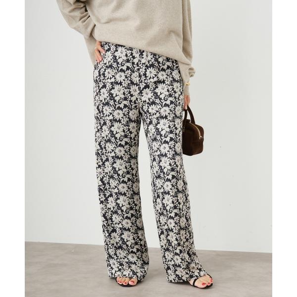 参考価格：22，000円発売時期：2025年10月コンディション：A（使用感なし）数回使用した程度で使用感が感じられないアイテム参考商品名：DEVEAUXイージーパンツ参考品番：25030900425030【商品に関する注意事項】・こちらの...