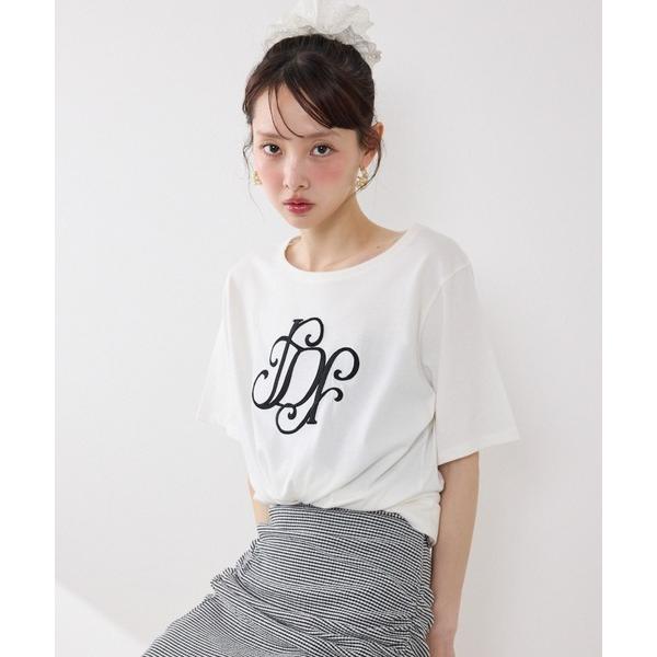ZOZO問い合わせ番号:104807677ショップ:rienda，リエンダブランド:rienda，リエンダ商品名:【森香澄さん着用】RDロゴTシャツ　春服　夏服カテゴリ:トップス>Tシャツ/カットソーブランド品番:110JS780-0...