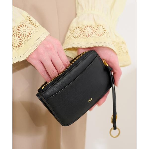 参考価格：16，500円発売時期：2025年12月コンディション：B（目立つ使用感なし）使用感が少ない、または気にならないアイテム表面：汚れ参考商品名：tov/トーヴ フラグメントケース参考品番：26090913000010【商品に関する注...