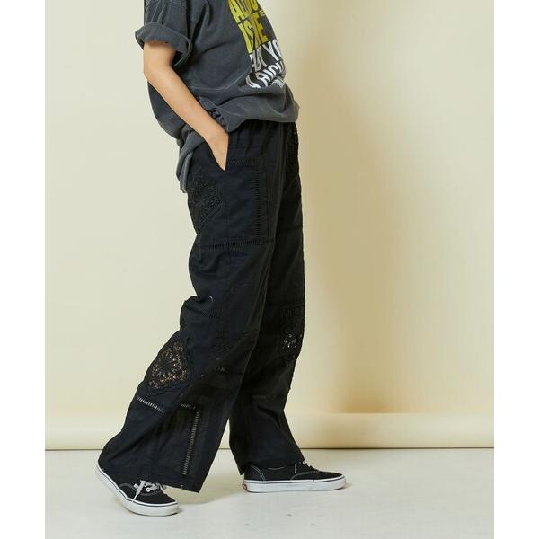 参考価格：16，940円発売時期：2024年07月コンディション：A（使用感なし）数回使用した程度で使用感が感じられないアイテム参考商品名：Freada/フリーダ レース刺繍パッチワークパンツ参考品番：1842252400019【商品に関す...