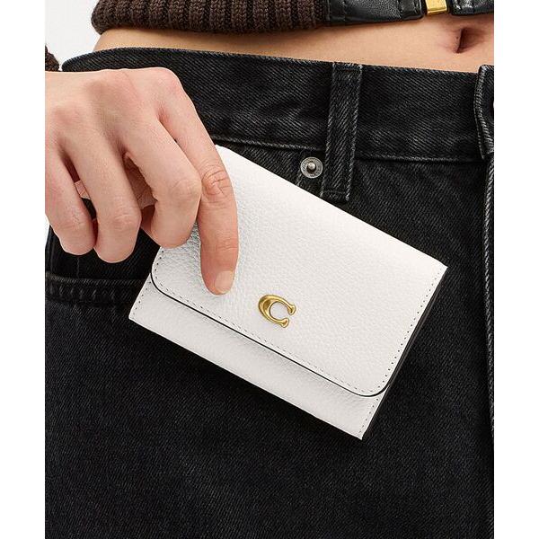 ZOZO問い合わせ番号:104878966ショップ:COACH，コーチブランド:COACH，コーチ商品名:エッセンシャル フラップ カード ケース（ミニ財布）カテゴリ:財布/小物>カードケースブランド品番:CCD95 B4HA素材:牛...