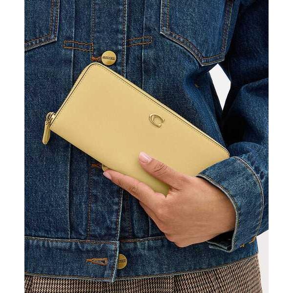『セール実施中』ZOZO問い合わせ番号:104878978ショップ:COACH，コーチブランド:COACH，コーチ商品名:エッセンシャル スリム アコーディオン ジップ ウォレットカテゴリ:財布/小物>財布ブランド品番:CS032 B...