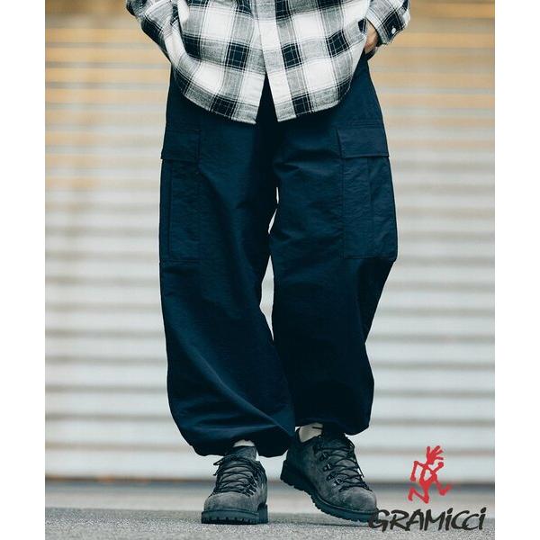 参考価格：15，400円発売時期：2023年09月コンディション：A（使用感なし）数回使用した程度で使用感が感じられないアイテム参考商品名：【GRAMICCI × JOURNAL STANDARD】別注 タッサーナイロン カーゴパンツ参考品...