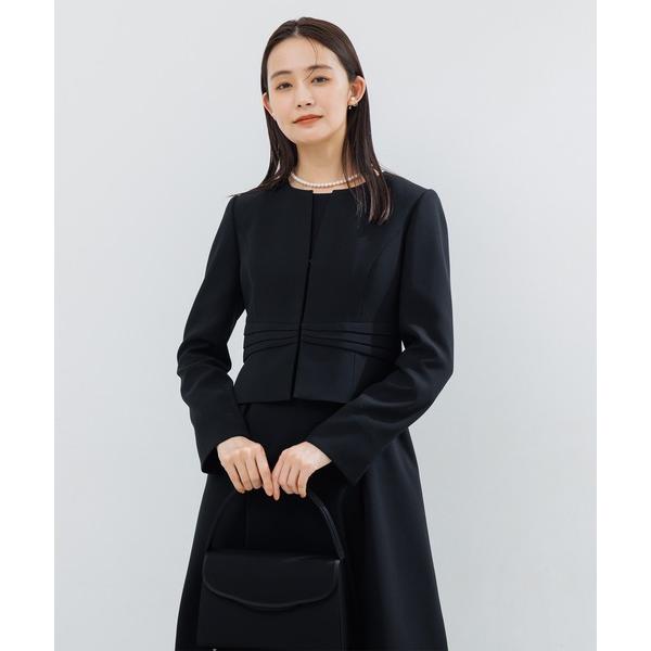 参考価格：46，200円発売時期：2023年05月コンディション：A（使用感なし）数回使用した程度で使用感が感じられないアイテム参考商品名：【WEB限定】【喪服】【洗える】ノーカラー＆フレアワンピース ブラックフォーマルセットアップスーツ＜...