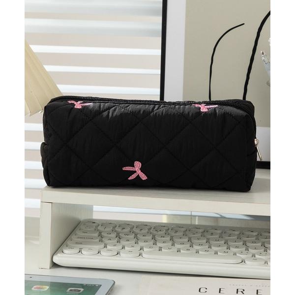 『タイムセール実施中』ZOZO問い合わせ番号:104917522ショップ:Rora，ローラブランド:Blanc de Blue，ブランドブルー商品名:リボン刺繍キルティングポーチ ペンケースカテゴリ:財布/小物>ポーチブランド品番:1...