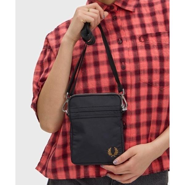 ZOZO問い合わせ番号:104958474ショップ:FRED PERRY，フレッドペリーブランド:FRED PERRY，フレッドペリー商品名:Brentham Small Side Bag／ブレンサムサイドバッグカテゴリ:バッグ>ショ...