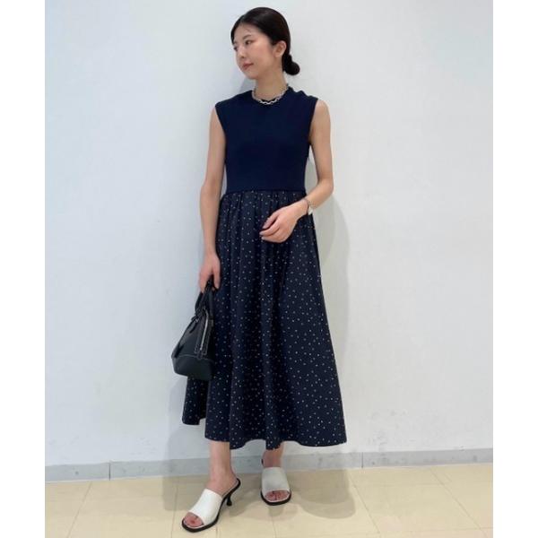 参考価格：17，930円発売時期：2023年03月コンディション：A（使用感なし）数回使用した程度で使用感が感じられないアイテム参考商品名：ローウエストギャザードッキングワンピース参考品番：09WNO231070【商品に関する注意事項】・こ...