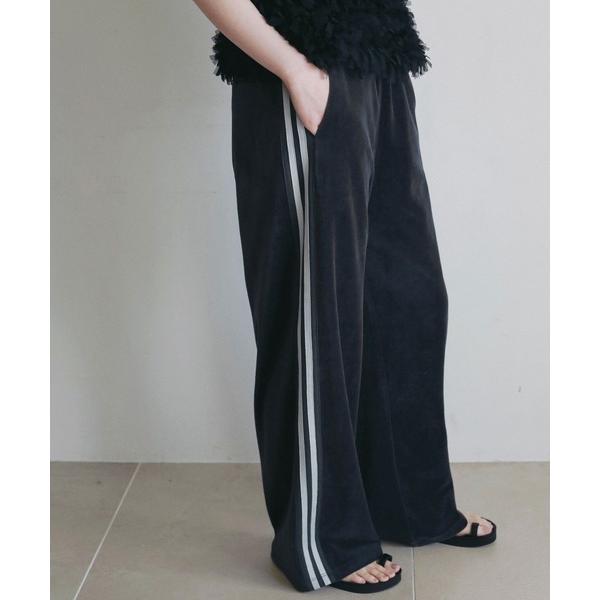 ZOZO問い合わせ番号:104996947ショップ:anuke，アンヌークブランド:anuke，アンヌーク商品名:Velour Track Pantsカテゴリ:パンツ>その他パンツブランド品番:62620704素材:【本体】綿80%　...