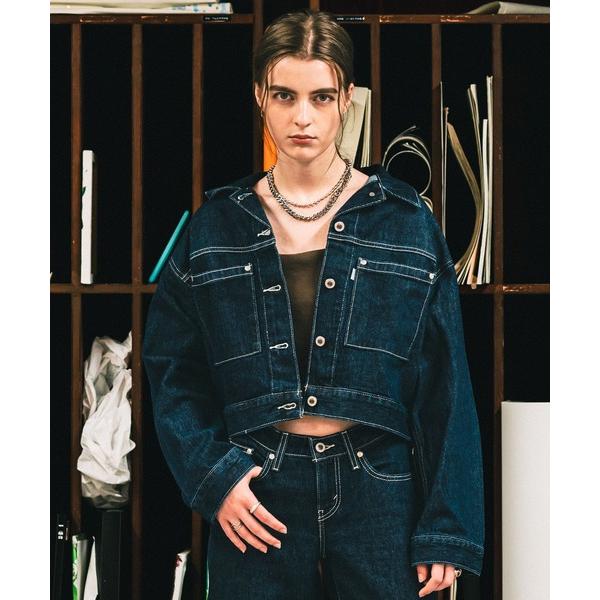 参考価格：14，300円発売時期：2023年07月コンディション：A（使用感なし）数回使用した程度で使用感が感じられないアイテム参考商品名：Levi’s/リーバイス SILVERTAB ユーティリティ デニムジャケット ダークインディゴ K...