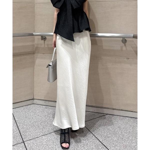 ZOZO問い合わせ番号:105037806ショップ:FRAY I.D，フレイ アイディーブランド:FRAY I.D，フレイアイディー商品名:サテンナロースカートカテゴリ:ワンピース/ドレス>ワンピースブランド品番:FWFS261251...