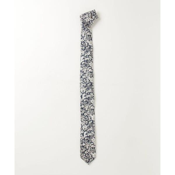 『セール実施中』参考価格：4，950円発売時期：2019年12月コンディション：A（使用感なし）数回使用した程度で使用感が感じられないアイテム付属品：タグ参考商品名：フローラルシルクネクタイ ナロータイ参考品番：qrtie023 qrtie...