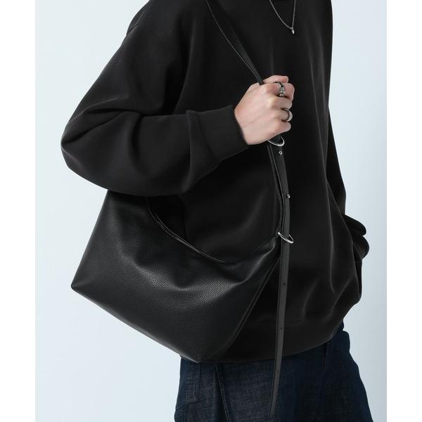 ZOZO問い合わせ番号:105152161ショップ:RAGEBLUE，レイジブルーブランド:RAGEBLUE，レイジブルー商品名:Synthetic Leather Half Moon Hand Bag/シンセティックレザー/ハーフムーンシ...