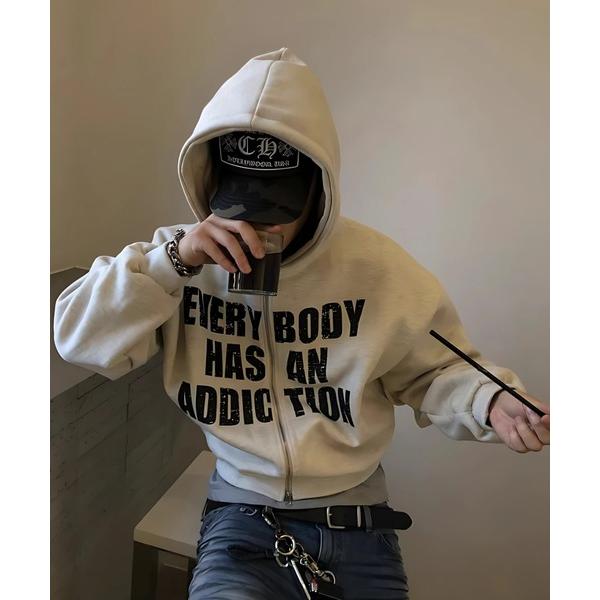 ZOZO問い合わせ番号:105191561ショップ:A'GEM/9 × .kom，エージェムナインブランド:A'gem，エージェム商品名:A'GEM/9 × .kom 『A'gem/エージェム』Cropped Message Hoodie/...