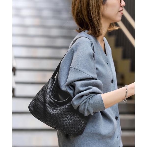 ZOZO問い合わせ番号:105192843ショップ:Spick &amp; Span，スピック アンド スパンブランド:FRAMeWORK，フレームワーク商品名:THE BAGMATI ワンハンドルメッシュレザーバックカテゴリ:バッグ&gt...