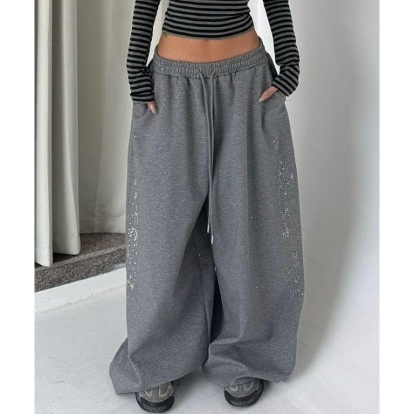ZOZO問い合わせ番号:105230145ショップ:Bonjour Sagan，ボンジュールサガンブランド:LAC-VERT，ラック・ヴェール，Bonjour Sagan，ボンジュールサガン商品名:ラインストーンモチーフスウェットパンツカテ...