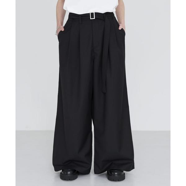 ZOZO問い合わせ番号:105270926ショップ:LILL，リルブランド:SOCCE，ソーシー商品名:ベルテッドTRワイドスラックスカテゴリ:パンツ>スラックスブランド品番:soc260014素材:ポリエステル80%， レーヨン20...