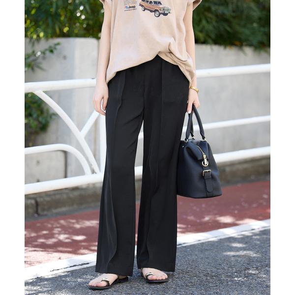 ZOZO問い合わせ番号:105312505ショップ:IENA，イエナブランド:SLOBE IENA，スローブイエナ商品名:《4サイズ展開/》ピンタックセミフレアパンツカテゴリ:パンツ>その他パンツブランド品番:260309120330...