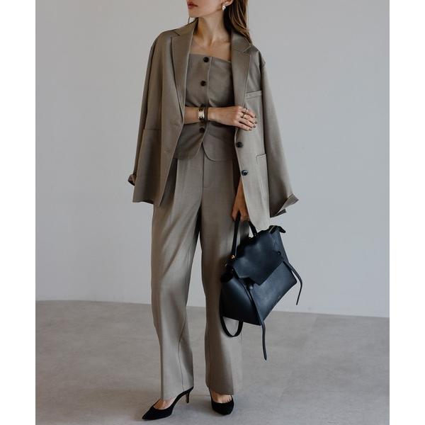 『タイムセール実施中』参考価格：14，960円発売時期：2025年02月コンディション：S（新品同様）タグ付きの未使用、または新品同様のアイテム付属品：タグ参考商品名：[SET]杢調テーラードジャケット×キャミビスチェ×ワイドパンツ参考品番...