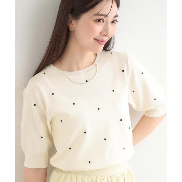 ZOZO問い合わせ番号:105465111ショップ:SHOO・LA・RUE，シューラルーブランド:SHOO・LA・RUE，シューラルー商品名:【S-LL/二の腕カバー】品よく隠せる ドット刺繍5分袖ニットカテゴリ:トップス>ニット/セ...
