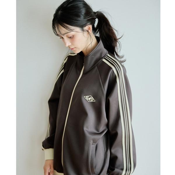 参考価格：4，950円発売時期：2024年07月コンディション：B（目立つ使用感なし）使用感が少ない、または気にならないアイテム内側：毛玉参考商品名：【KANGOL SPORT】サイドライントラックジャケット《UV対策・ストレッチ・ジャージ...