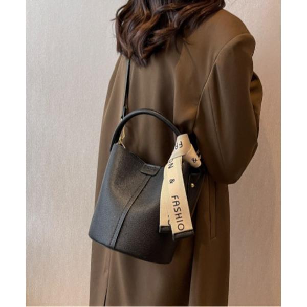 ZOZO問い合わせ番号:105506542ショップ:BAG IN THE DAY，バッグインザデイブランド:B.I.D.，ビーアイディー商品名:《Bz》リボンショルダーバケツバッグ 合成皮革(MA/EK487)カテゴリ:バッグ>ショル...