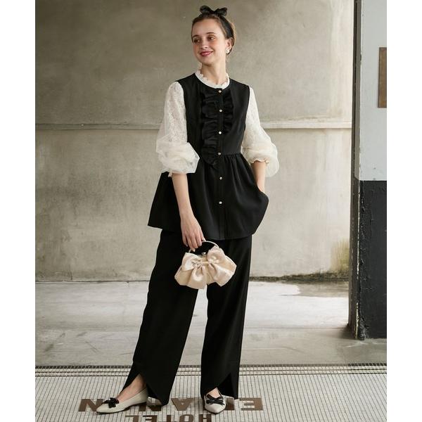 参考価格：8，989円発売時期：2025年08月コンディション：A（使用感なし）数回使用した程度で使用感が感じられないアイテム参考商品名：【BONLECILL noir】ペプラムフリルジレ＆アシメスリットスラックス参考品番：OIRot927...