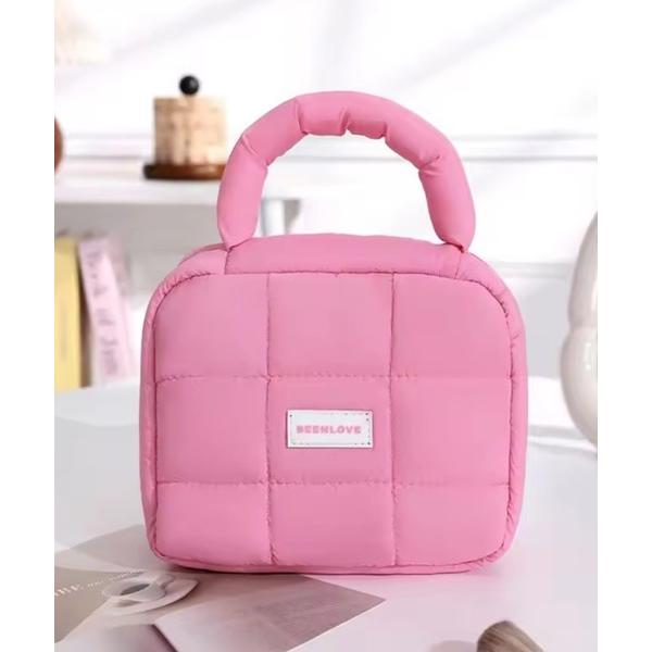 『タイムセール実施中』ZOZO問い合わせ番号:105550201ショップ:RiNc，リンクブランド:ammy.，エイミードット商品名:【 ammy. / エイミードット 】 ハンドル 付き キルティング メイク ポーチカテゴリ:財布/小物&...