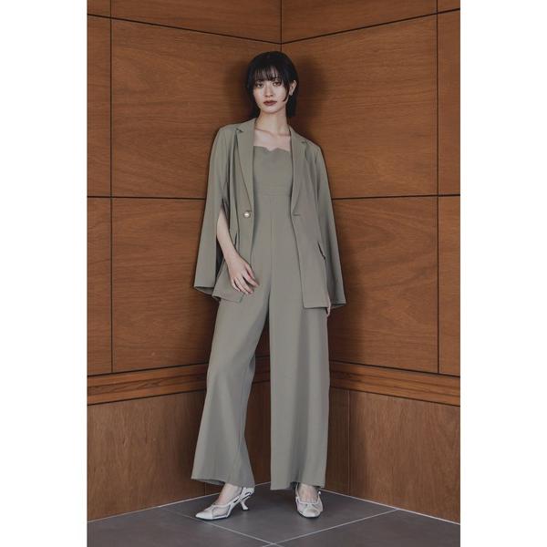 参考価格：18，700円発売時期：2025年09月コンディション：A（使用感なし）数回使用した程度で使用感が感じられないアイテム参考商品名：ジャケットセットアップドレス 2点セット パンツドレス オールインワン 結婚式 成人式 二次会 同窓...