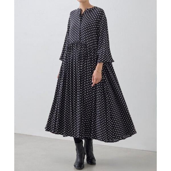 『タイムセール実施中』参考価格：29，700円発売時期：2025年06月コンディション：A（使用感なし）数回使用した程度で使用感が感じられないアイテム参考商品名：ドットギャザーワンピース参考品番：BEZ1052209A0006【商品に関する...