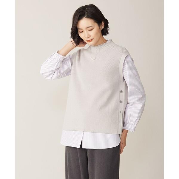 参考価格：17，930円発売時期：2023年12月コンディション：A（使用感なし）数回使用した程度で使用感が感じられないアイテム参考商品名：【洗える】CLEAR COTTON BLEND ニット ベスト参考品番：KRGJCS0112【商品に...