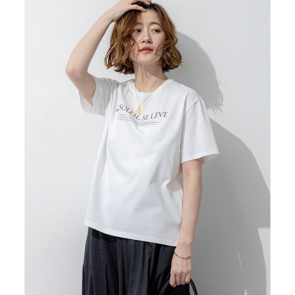 ZOZO問い合わせ番号:105628212ショップ:23区，ニジュウサンクブランド:23区，ニジュウサンク商品名:LE SOLEIL SE LEVE ロゴ Tシャツカテゴリ:トップス>Tシャツ/カットソーブランド品番:KKWOLM05...