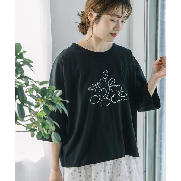 ZOZO問い合わせ番号:105781963ショップ:COO ONLINE，クーオンラインブランド:POU DOU DOU，プードゥドゥ商品名:ベリー刺繍ドルマントップスカテゴリ:トップス>Tシャツ/カットソーブランド品番:261-11...