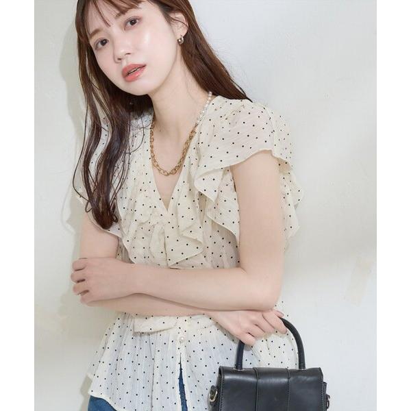 『タイムセール実施中』ZOZO問い合わせ番号:105783509ショップ:natural couture，ナチュラルクチュールブランド:natural couture，ナチュラルクチュール商品名:ドットフリルブラウスカテゴリ:トップス&gt...
