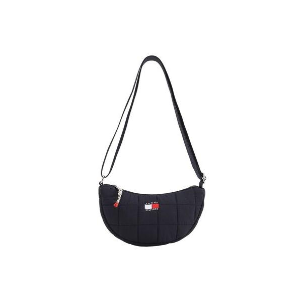 ZOZO問い合わせ番号:105829634ショップ:TOMMY HILFIGER，トミー ヒルフィガーブランド:TOMMY HILFIGER，トミーヒルフィガー商品名:ウェービーフラッグキルティングムーンバッグカテゴリ:バッグ>ボディ...