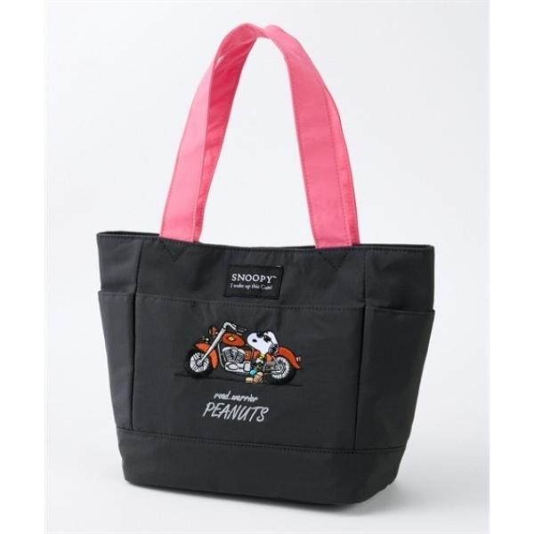 ZOZO問い合わせ番号:105976976ショップ:nissen，ニッセンブランド:PEANUTS，ピーナッツ，nissen，ニッセン商品名:スヌーピー　１０ポケット刺しゅう入シンプルトートバッグカテゴリ:バッグ>トートバッグブランド...