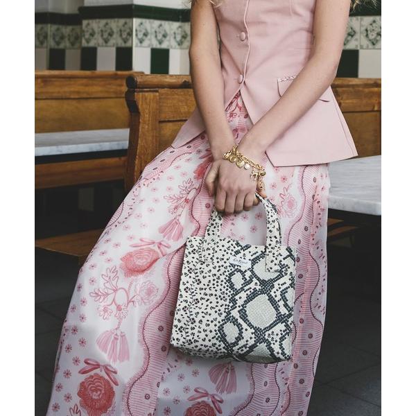 ZOZO問い合わせ番号:106014129ショップ:Cath Kidston，キャス キッドソンブランド:Cath Kidston，キャスキッドソン商品名:スモール ブックバッグ Snake Floralカテゴリ:バッグ>ハンドバッグ...