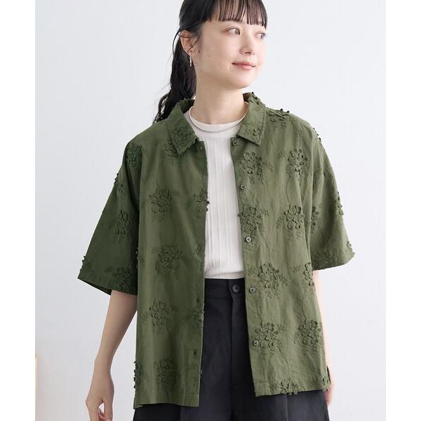 ZOZO問い合わせ番号:106016732ショップ:coen，コーエンブランド:coen，コーエン商品名:3Dフラワー刺繍 ハーフスリーブシャツカテゴリ:トップス>シャツ/ブラウスブランド品番:76156000019素材:本体；綿10...