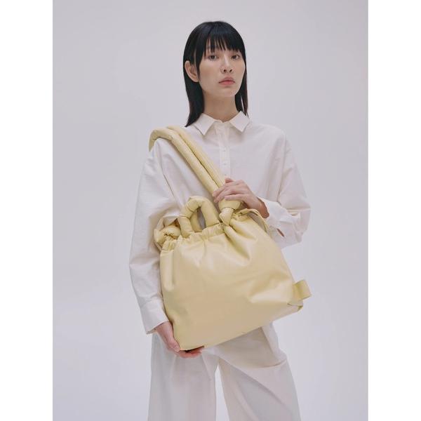 参考価格：24，200円発売時期：2025年06月コンディション：A（使用感なし）数回使用した程度で使用感が感じられないアイテム参考商品名：OLEND VEGAN LEATHER ONA参考品番：VEGAN LEATHER ONA【商品に関...