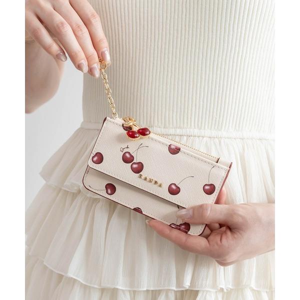 ZOZO問い合わせ番号:106097415ショップ:RANDA，ランダブランド:RANDA，ランダ商品名:【Cherry＆Strawberry】チャーム付きフラップフラグメントケースカテゴリ:財布/小物>カードケースブランド品番:FW...