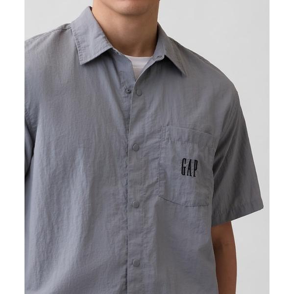 『タイムセール実施中』ZOZO問い合わせ番号:106097977ショップ:GAP，ギャップブランド:GAP，ギャップ商品名:ナイロン100% ボクシーシャツカテゴリ:トップス>シャツ/ブラウスブランド品番:893805素材:ナイロン1...