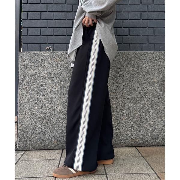 ZOZO問い合わせ番号:106248999ショップ:ISOOK，アイスーブランド:ISOOK，アイスー商品名:【ISOOK / アイスー】配色ラインワイドパンツ / トラックパンツ ジャージ ビッグシルエット ドロスト ZOZOTOWN限定...