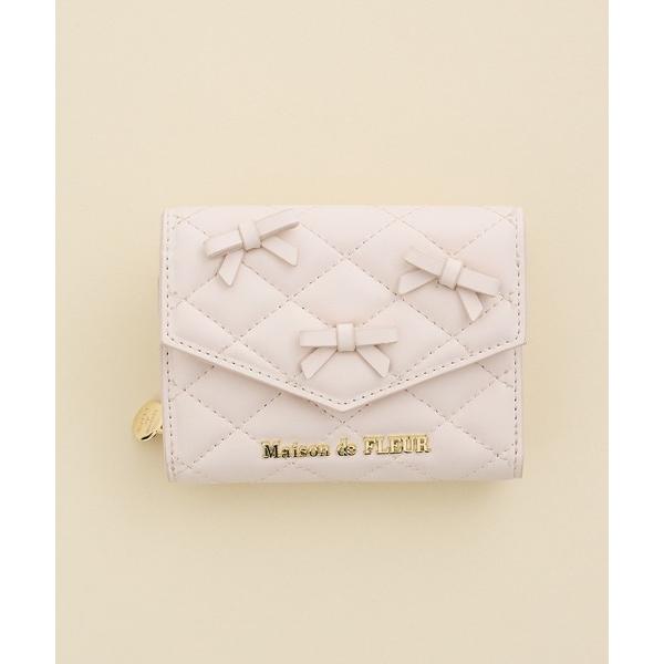 ZOZO問い合わせ番号:106289228ショップ:Maison de FLEUR，メゾン ド フルールブランド:Maison de FLEUR，メゾンドフルール商品名:ロンバスキルトリボンウォレットカテゴリ:財布/小物>財布ブランド...