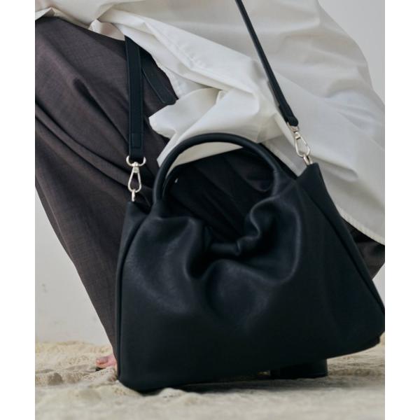 ZOZO問い合わせ番号:106289584ショップ:Avenue，アヴェニューブランド:flaeu，フラユ商品名:Ring Handle 2Way Bagカテゴリ:バッグ>ショルダーバッグブランド品番:334262-102-003素材...