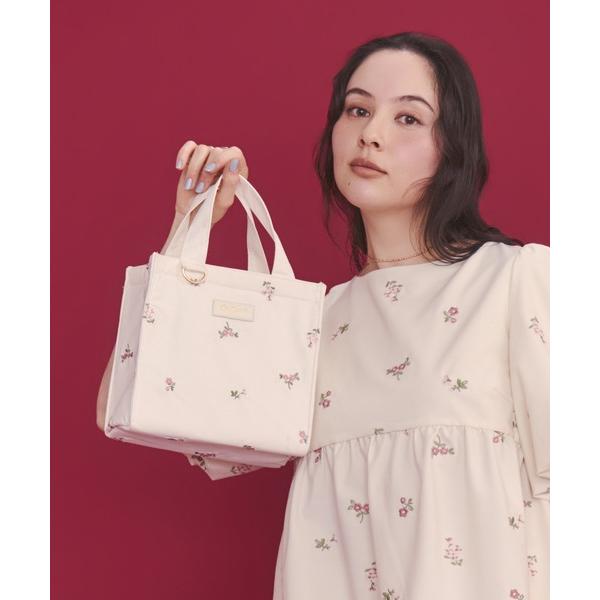 ZOZO問い合わせ番号:106291584ショップ:Cath Kidston，キャス キッドソンブランド:Cath Kidston，キャスキッドソン商品名:エンブロイダリー保冷ランチトートバッグ Ditsy Floral Embroider...