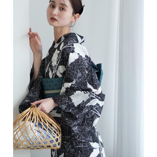 ZOZO問い合わせ番号:106331315ショップ:utatane，ウタタネブランド:utatane，ウタタネ商品名:浴衣 単品 ニコアンティーク 紺地に連なるローケツ柄の芍薬カテゴリ:水着/着物・浴衣>浴衣ブランド品番:500027...