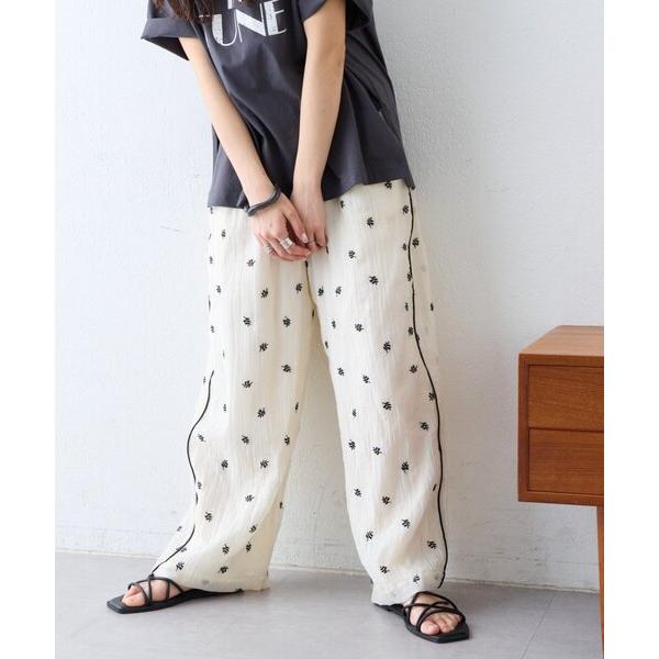 ZOZO問い合わせ番号:106411532ショップ:CIAOPANIC TYPY，チャオパニックティピーブランド:CIAOPANIC TYPY，チャオパニックティピー商品名:【3サイズ展開】楊柳花柄刺繍イージーパンツカテゴリ:パンツ>...